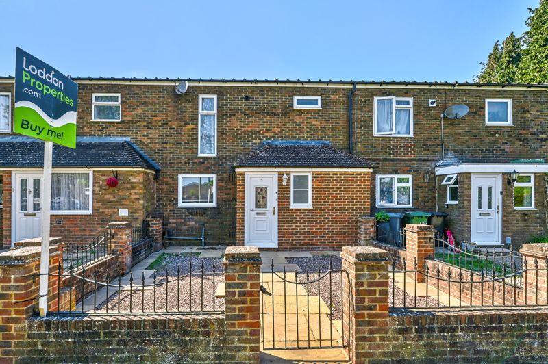 Falkland Road, Basingstoke RG24 3 bed terraced house - £315,000