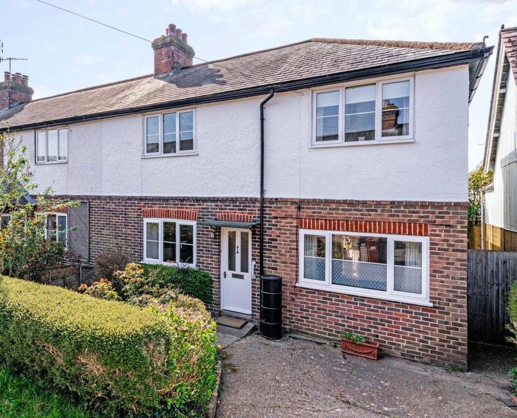 George Street, Wadhurst, East Sussex... 4 bed end of terrace house for ...