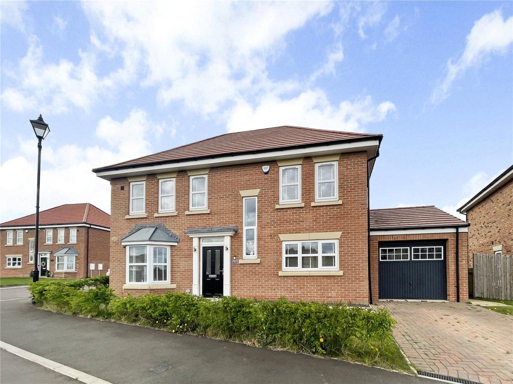 Pavilion Rise, Prudhoe NE42 4 bed detached house - £400,000