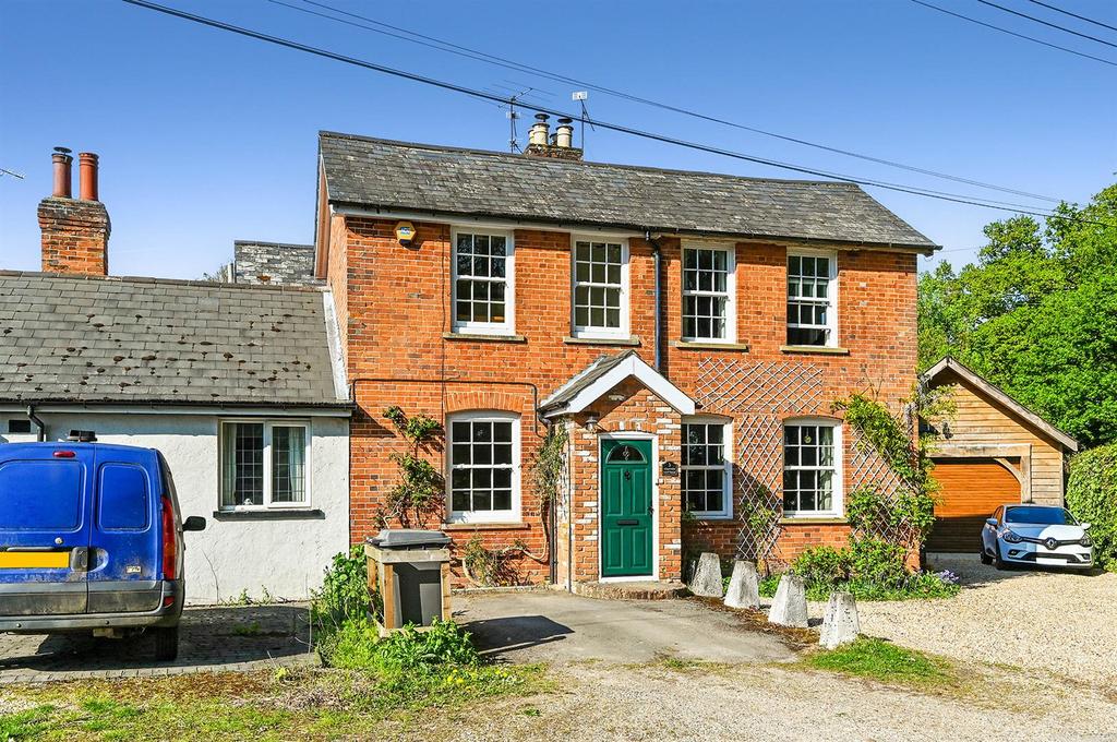Longparish, Andover 3 bed terraced house for sale - £500,000