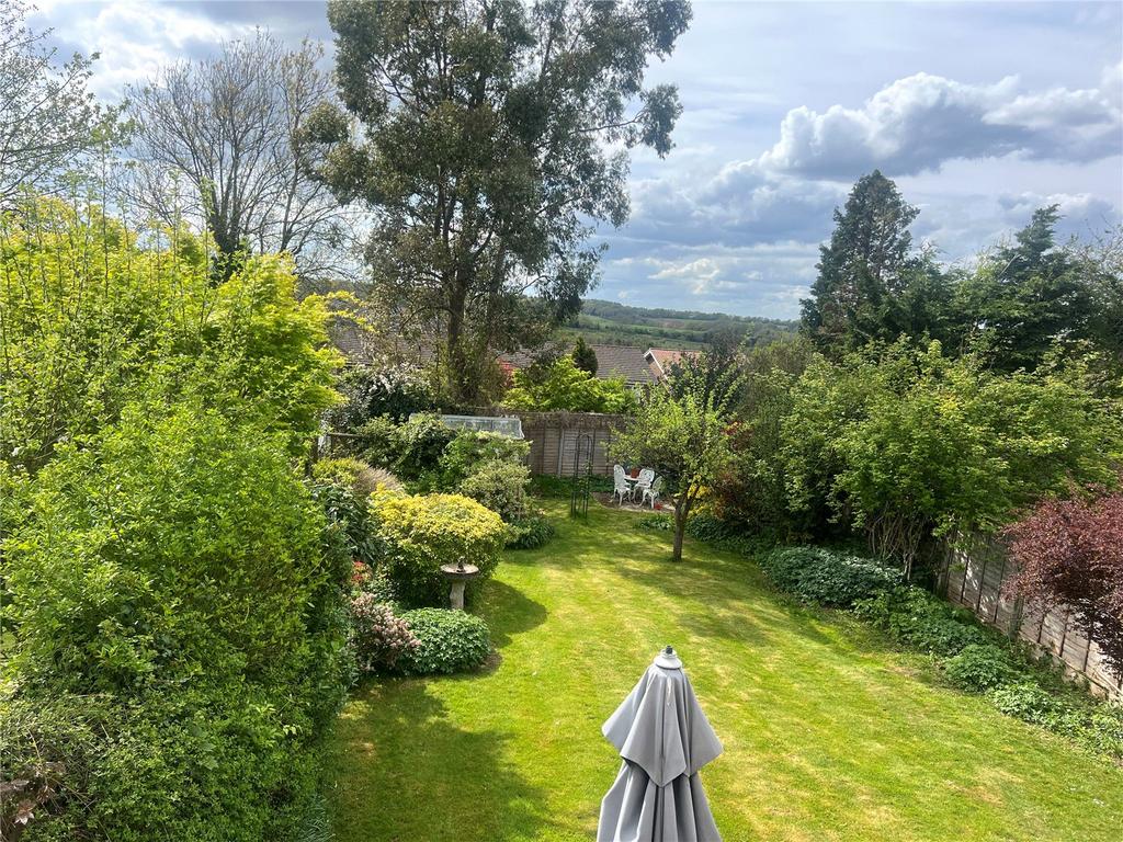 Main Road, Biggin Hill, Westerham... 3 bed semi-detached house for sale - £600,000