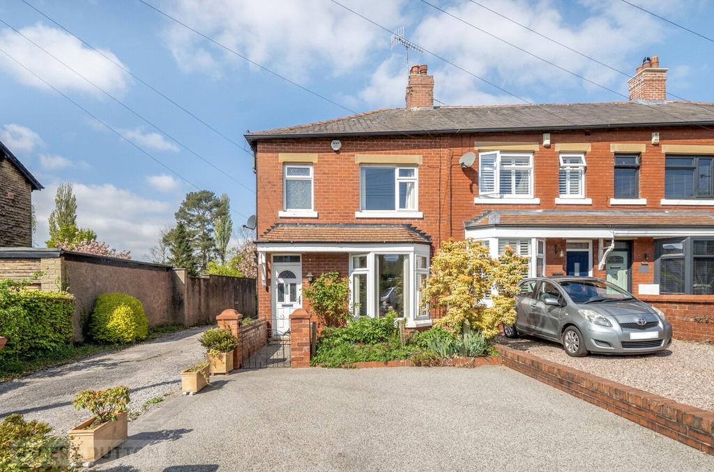 North Road, Glossop, Derbyshire, SK13 3 bed end of terrace house for ...