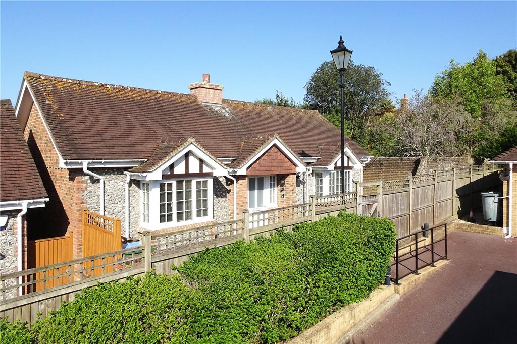 Water Lane, Angmering, West Sussex 2 bed bungalow for sale - £425,000