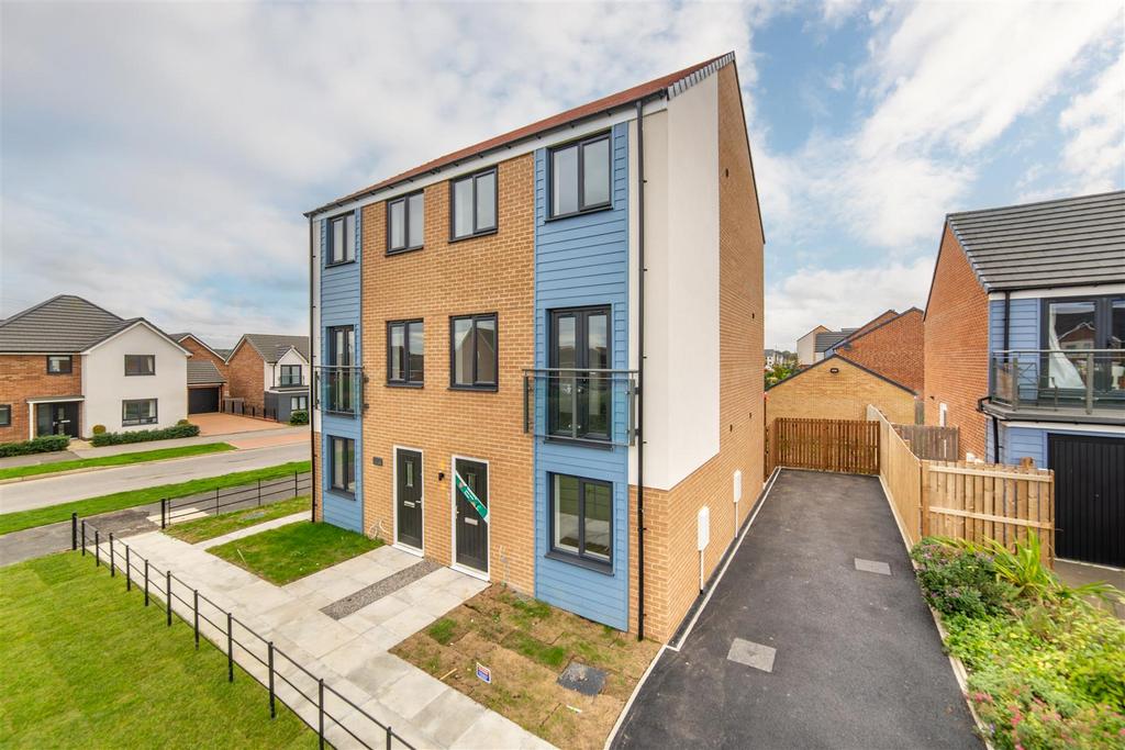 Roseden Way, Great Park, NE13 3 bed end of terrace house to rent - £ ...