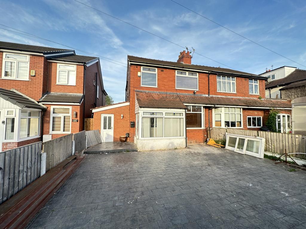 Adswood Road, Stockport, SK3 3 bed semi-detached house - £1,650 pcm (£ ...