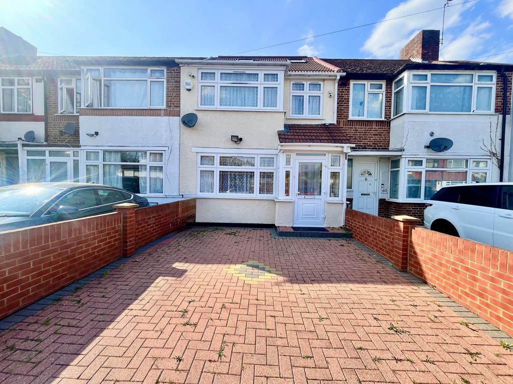 Hadley Gardens, Southall, UB2 4 bed terraced house for sale - £749,000