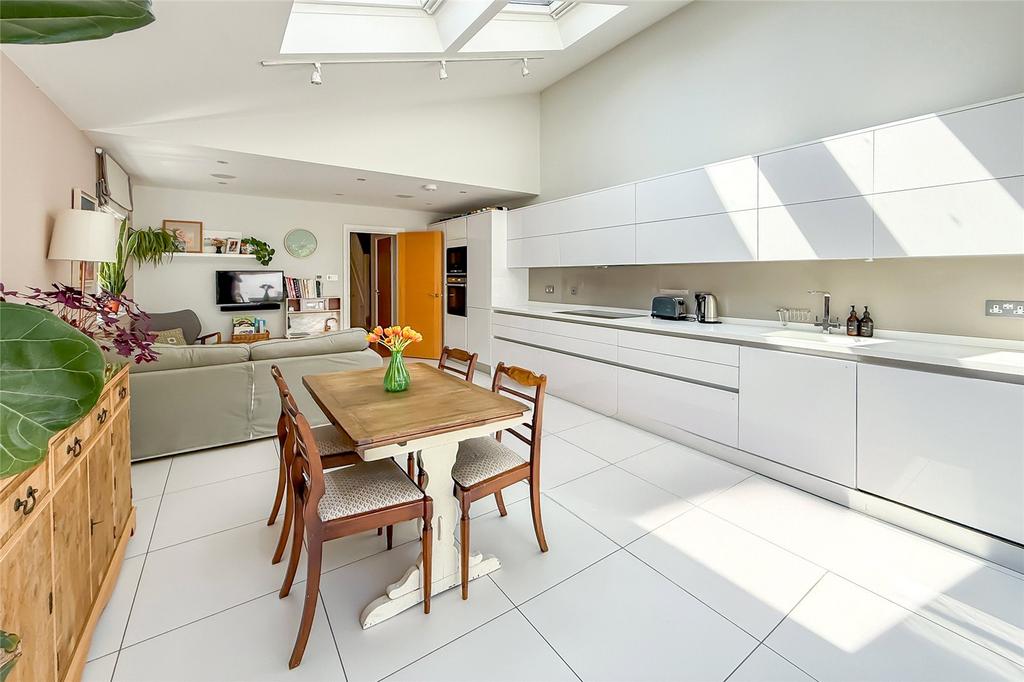 Lower Luton Road, Harpenden... 4 bed semi-detached house for sale - £ ...