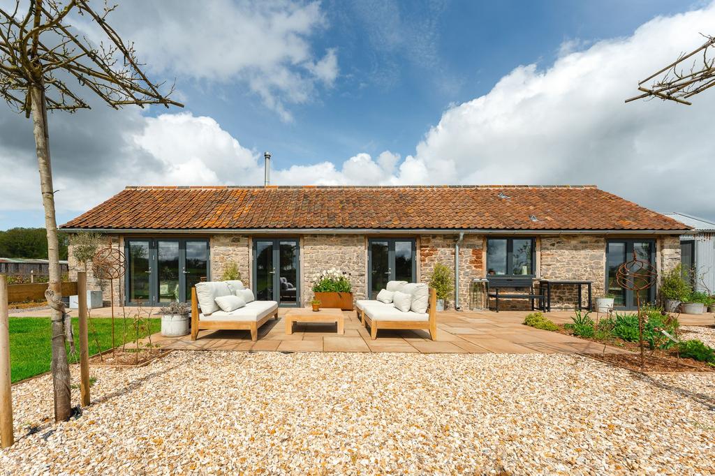 2 bed detached barn conversion in 1... 2 bed detached house for sale ...