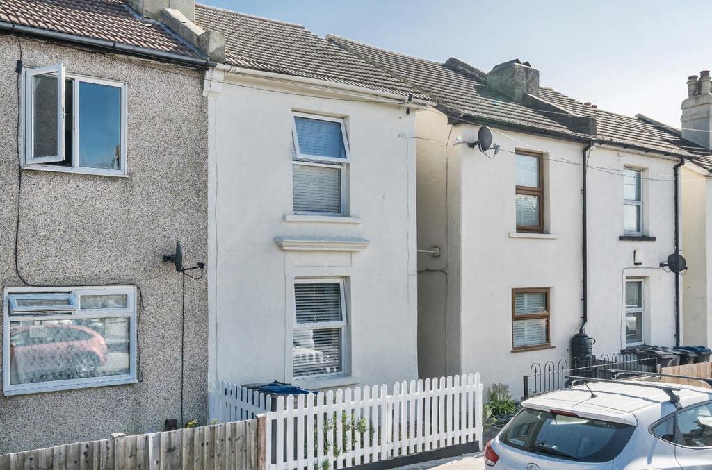 Clifton Road, London 2 bed terraced house for sale - £390,000