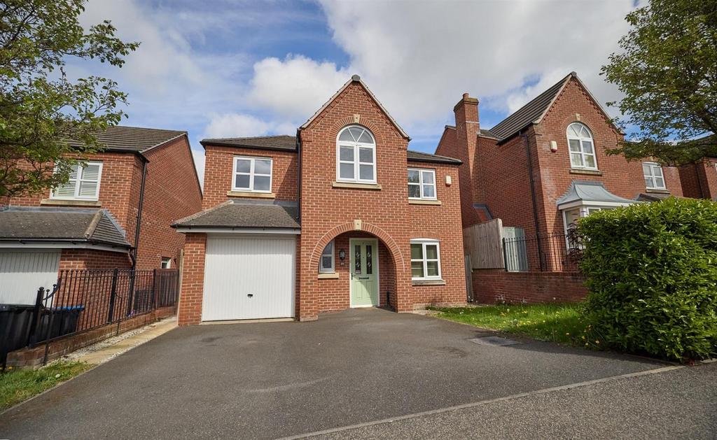 Towers Drive, Hinckley 4 bed detached house for sale - £367,500