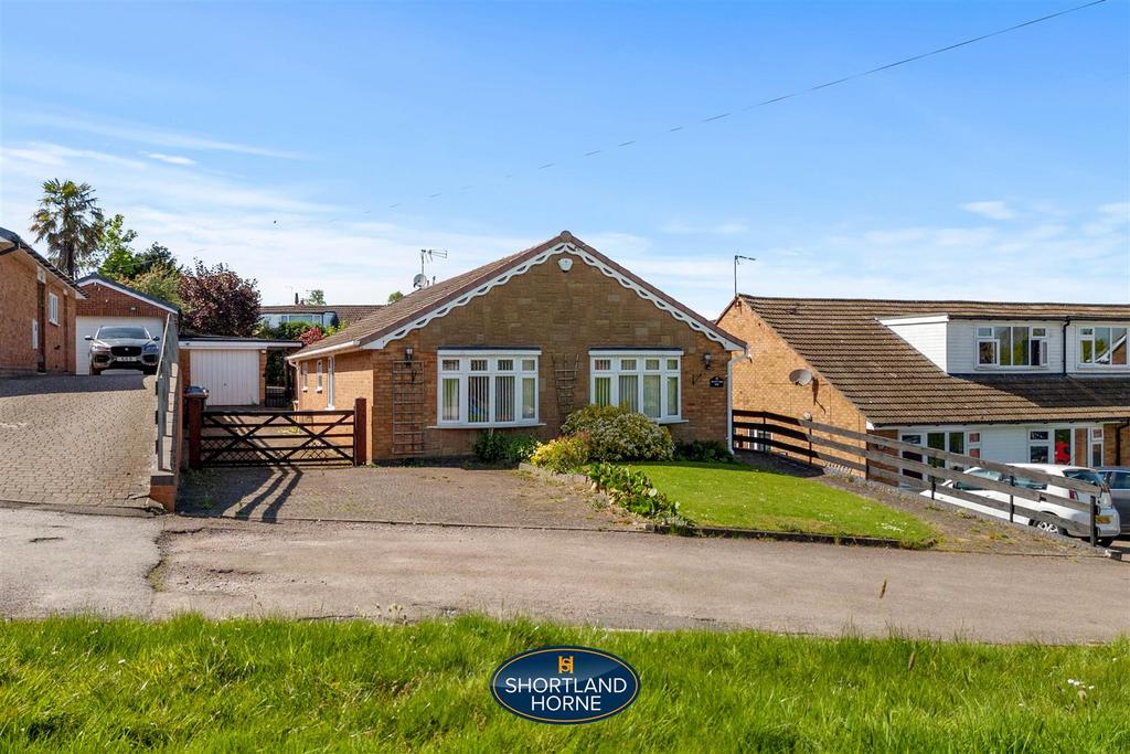 Mount Nod Way, Coventry CV5 3 bed detached bungalow for sale - £375,000