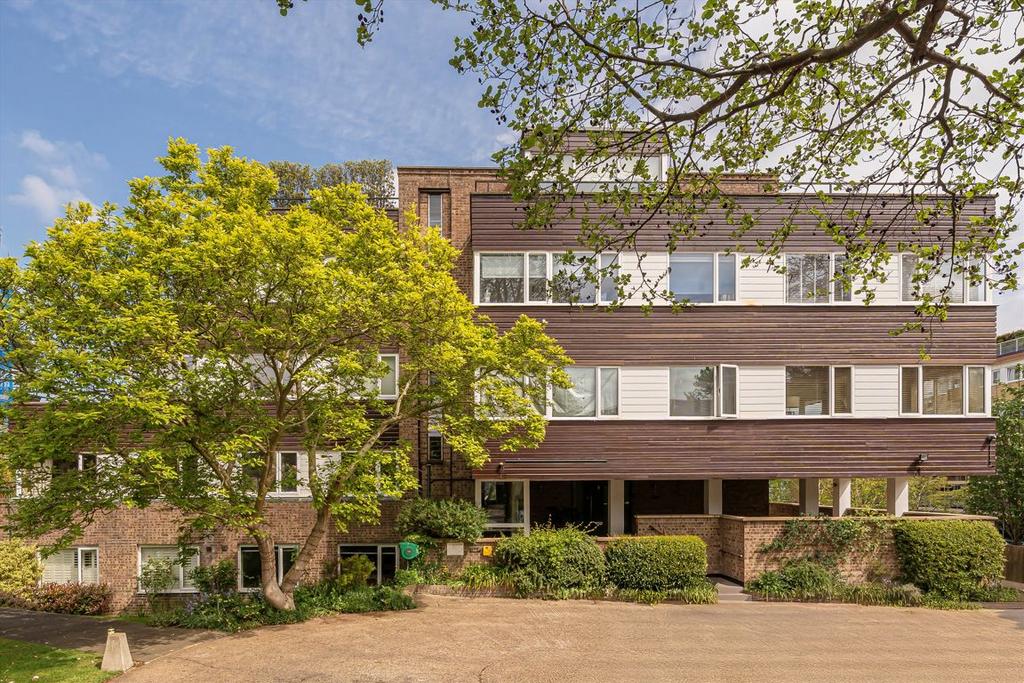 Twickenham Road, Teddington TW11 1 bed flat for sale - £369,950
