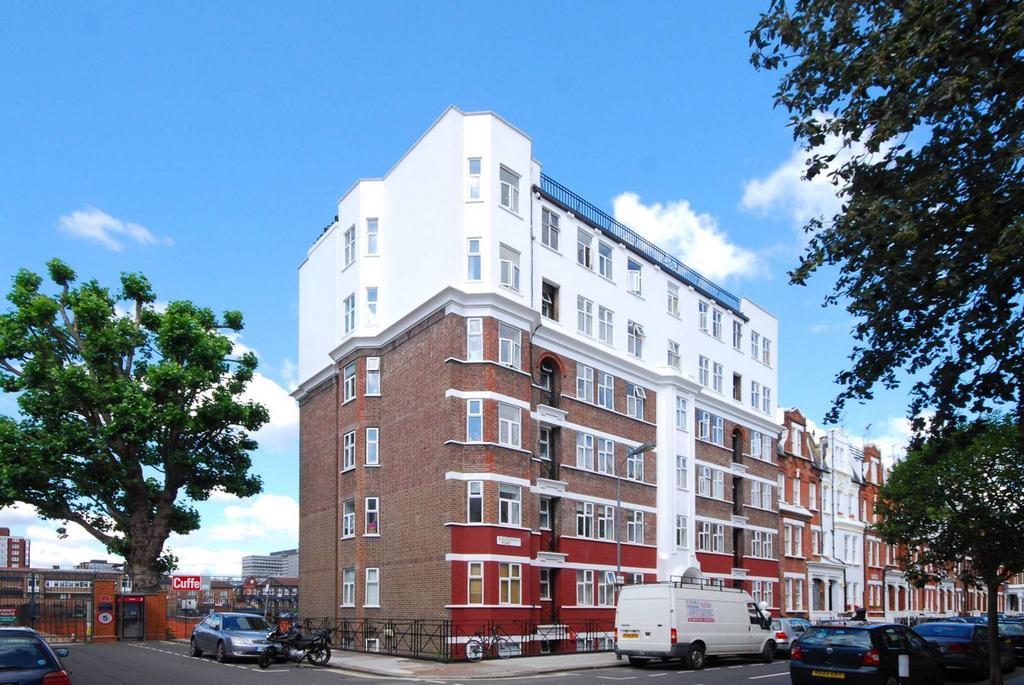 Barons Court Mansions, Barons Court... 3 bed flat - £3,359 pcm (£775 pw)