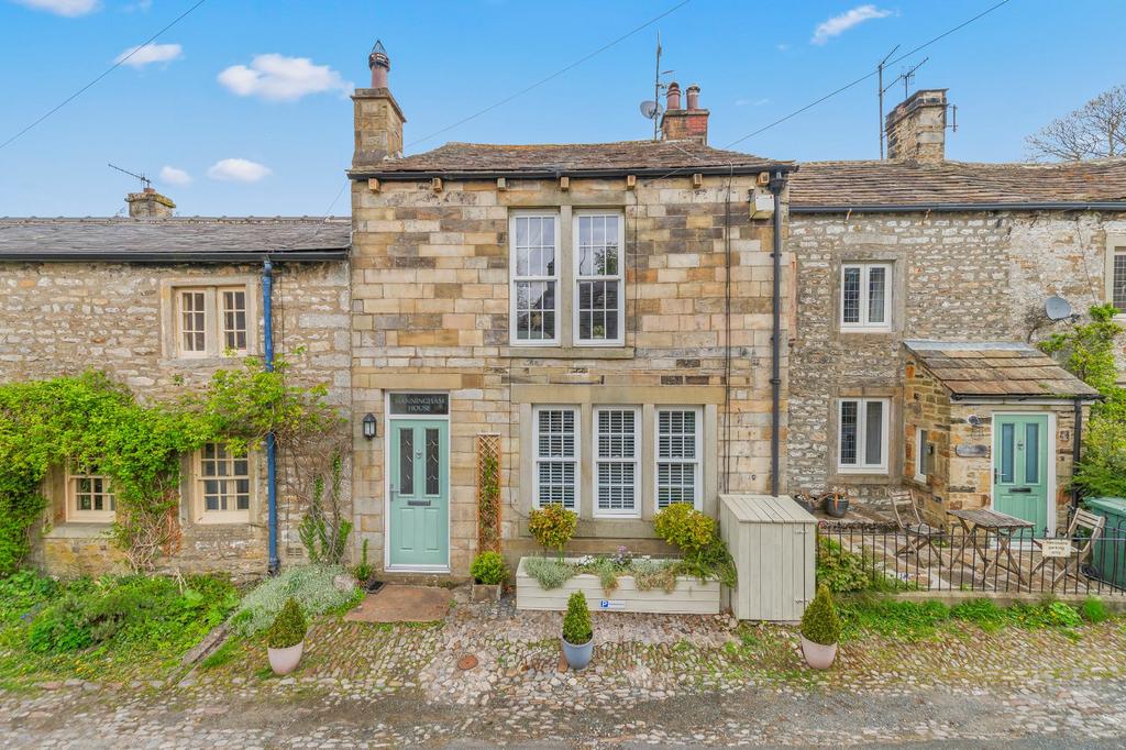 Kettlewell, Skipton, North Yorkshire... 4 bed terraced house for sale ...
