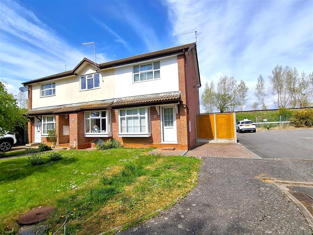 Eagles Chase, Wick 2 bed semi-detached house for sale - £289,950