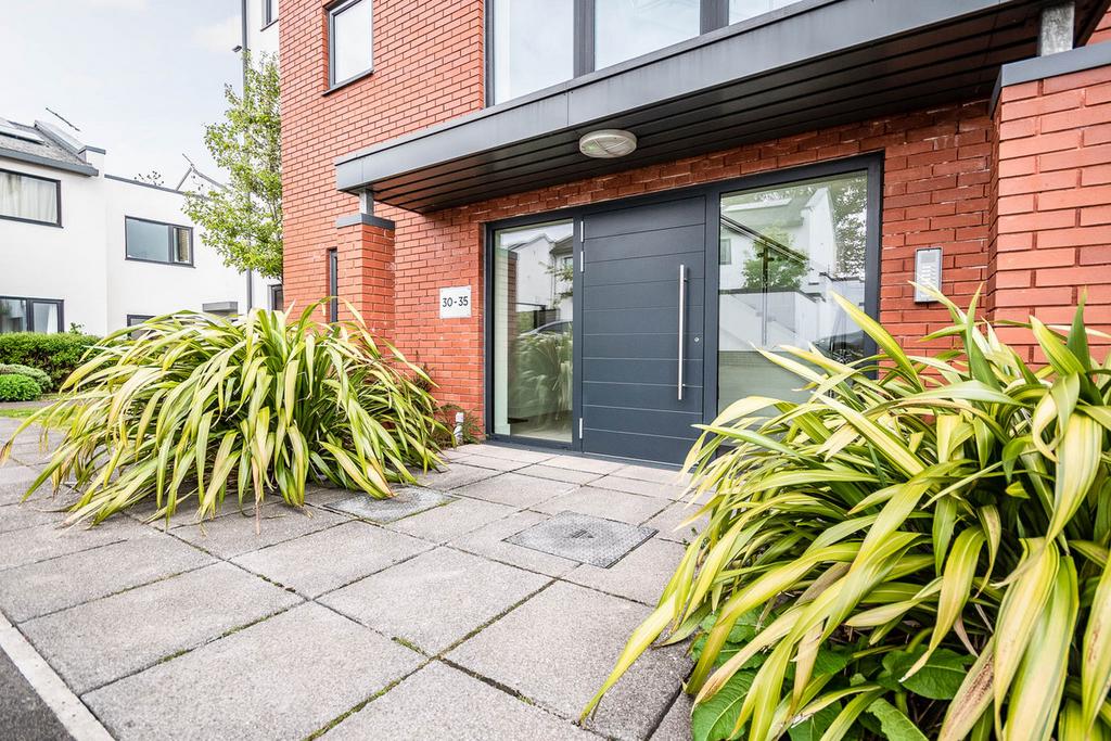 The Chase, Exeter, EX3 2 bed flat for sale - £325,000