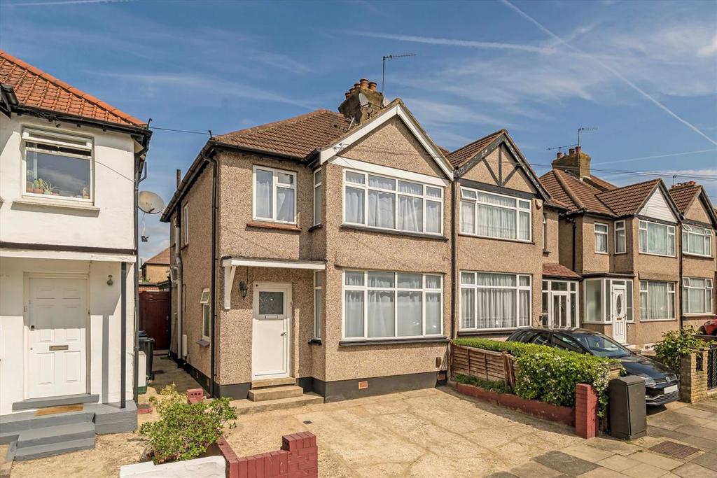 Beresford Avenue, London W7 4 bed semi-detached house for sale - £715,000