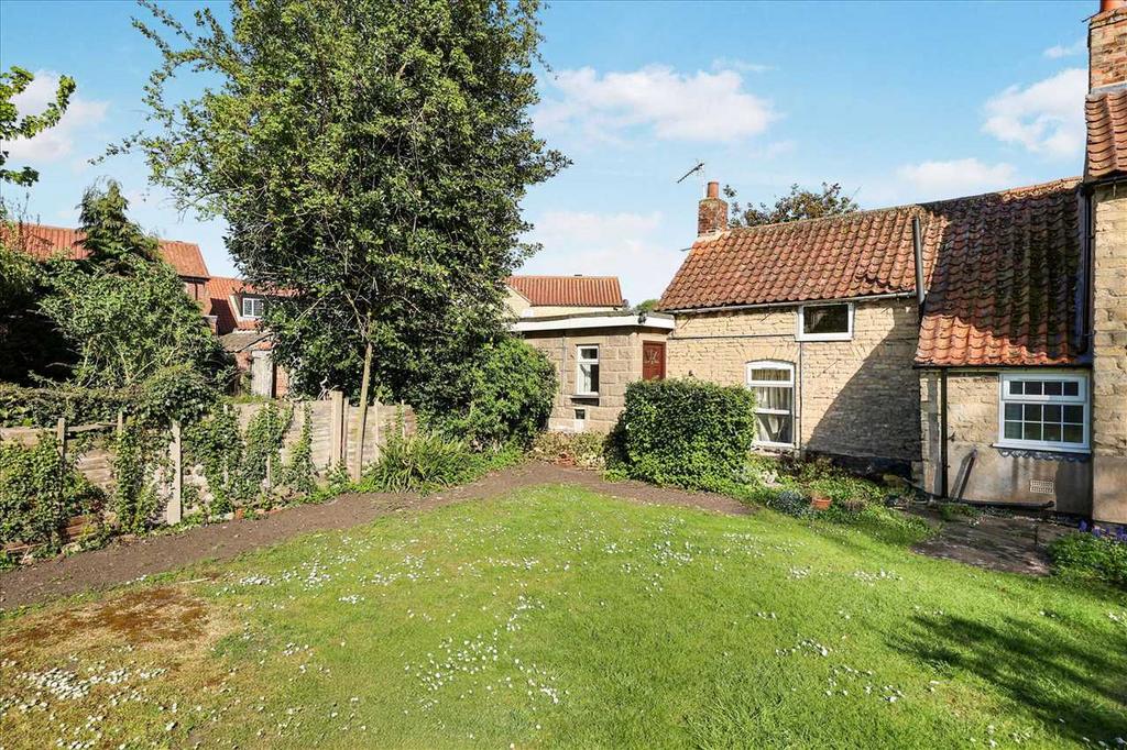 Beckside, Nettleham, Lincoln 2 bed end of terrace house for sale - £175,000