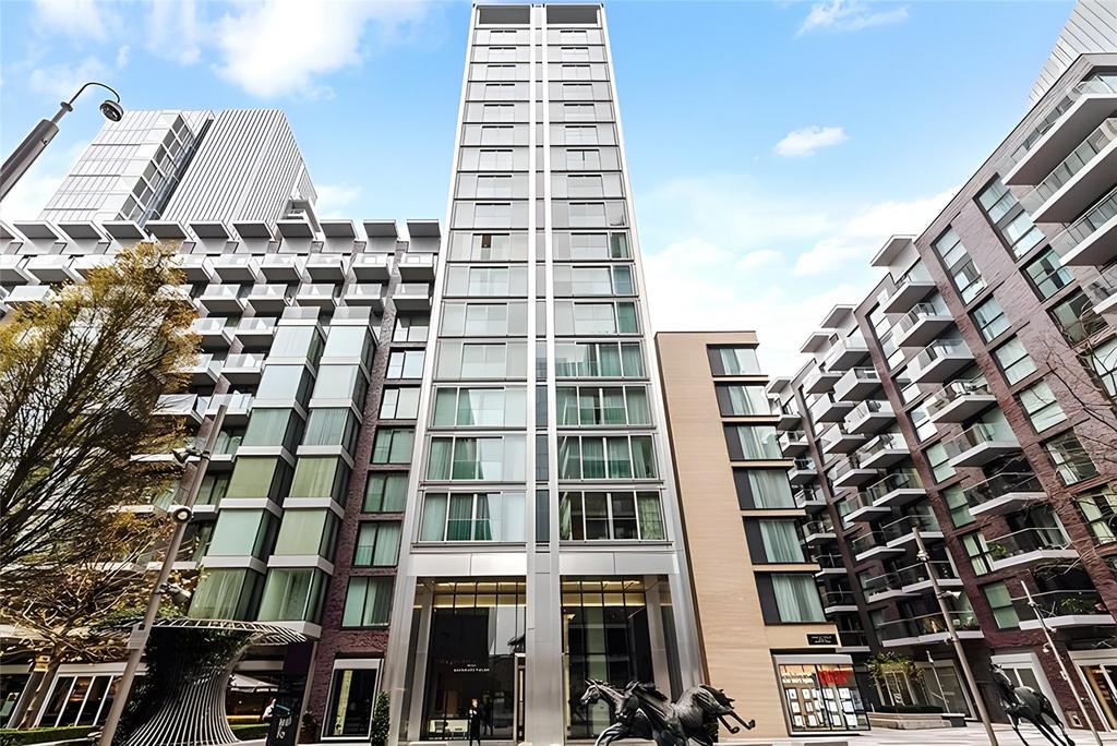 Cashmere House, Leman Street... 2 bed apartment - £3,650 pcm (£842 pw)