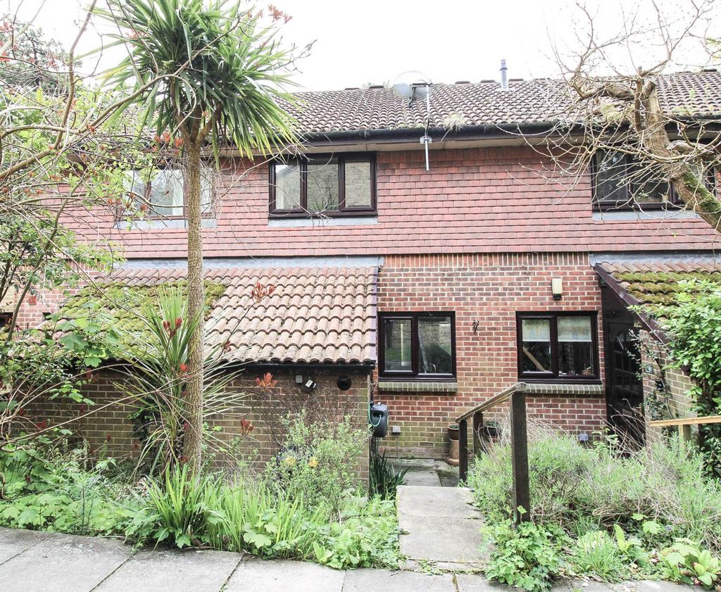 Warren Drive, Lewes 2 bed terraced house for sale - £385,000