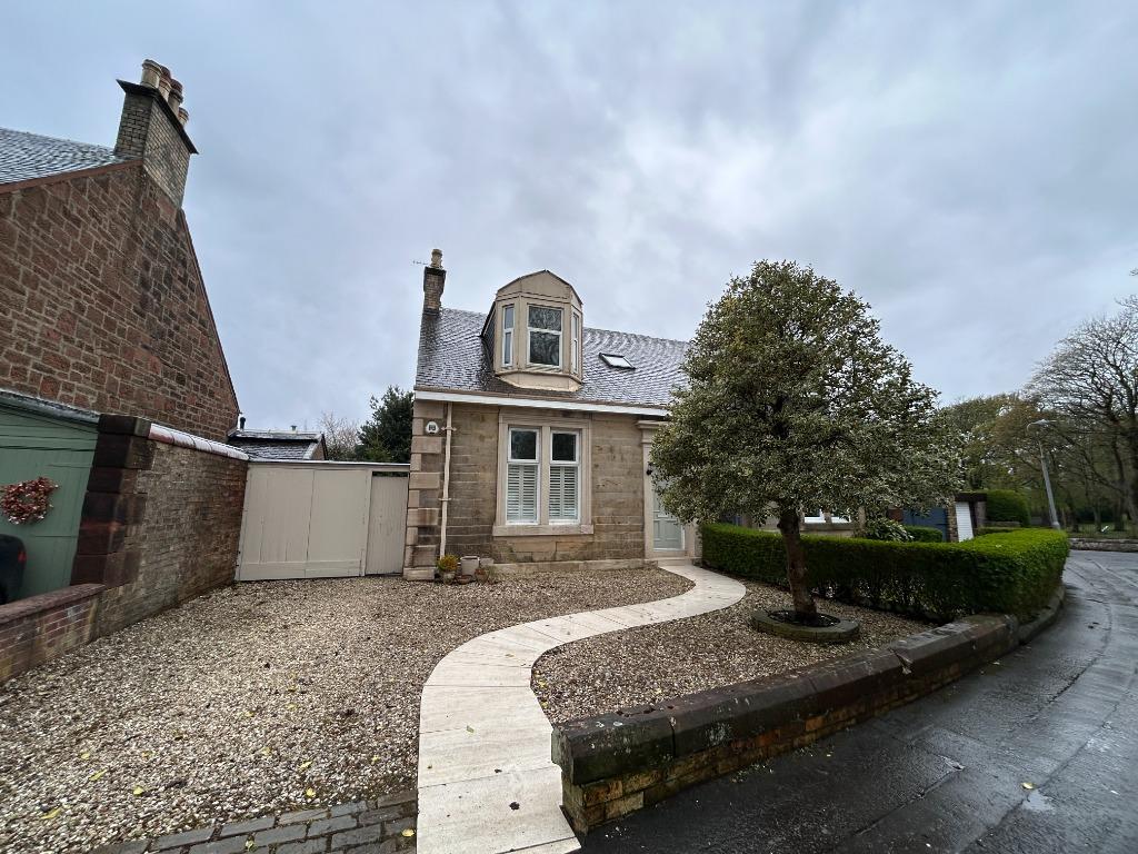 Kay Park Terrace, Kilmarnock KA3 3 bed semi-detached house to rent - £ ...
