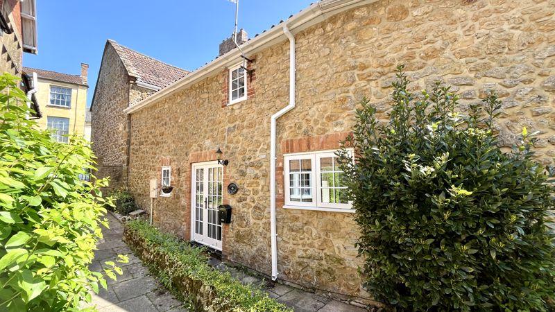 Applecourt Mews, Silver Street... 2 bed cottage to rent - £1,000 pcm (£ ...