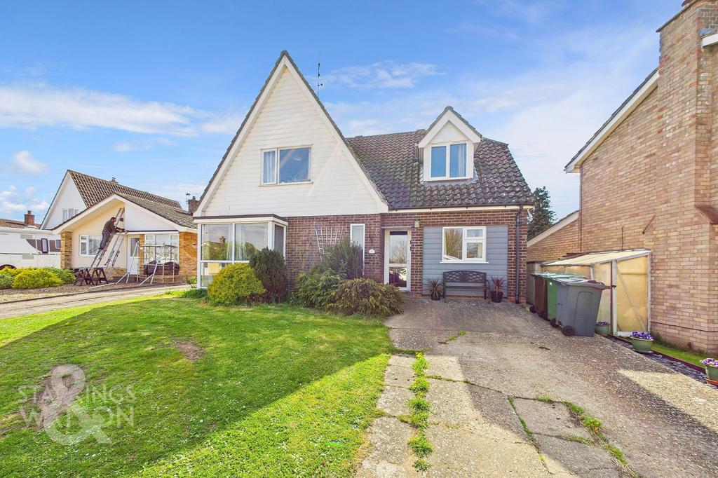 Pound Close, Harleston 6 bed detached house for sale - £425,000