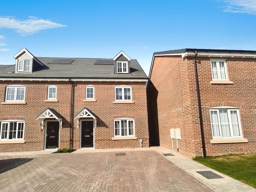 Conduit Road, Doncaster DN4 4 bed semi-detached house to rent - £1,425 ...