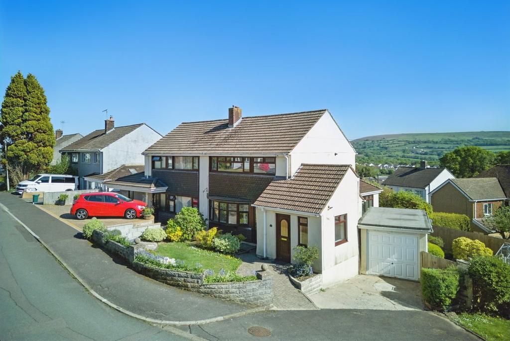Tonteg Close, Pontypridd CF38 3 bed semi-detached house for sale - £250,000