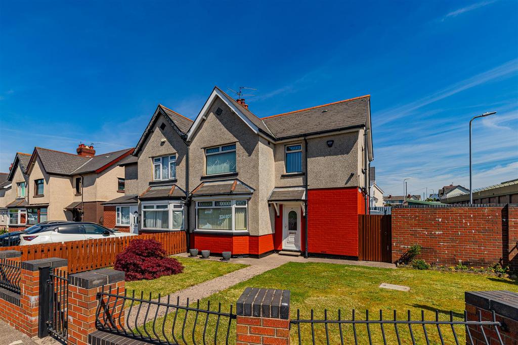 Sloper Road, Cardiff CF11 3 bed semi-detached house for sale - £300,000