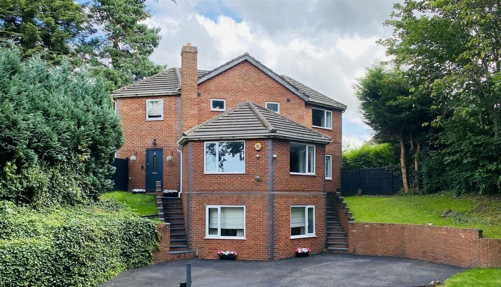 Chester Road, Wrexham LL12 4 bed detached house for sale - £350,000