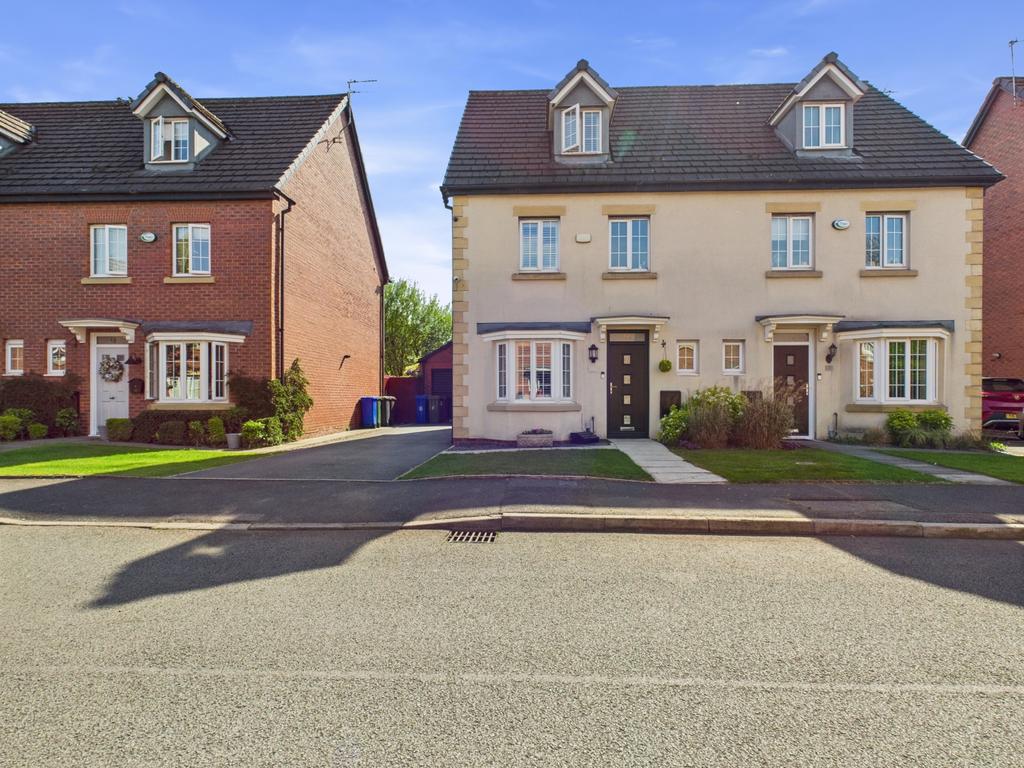 Waterside View, Droylsden... 4 bed semi-detached house for sale - £370,000