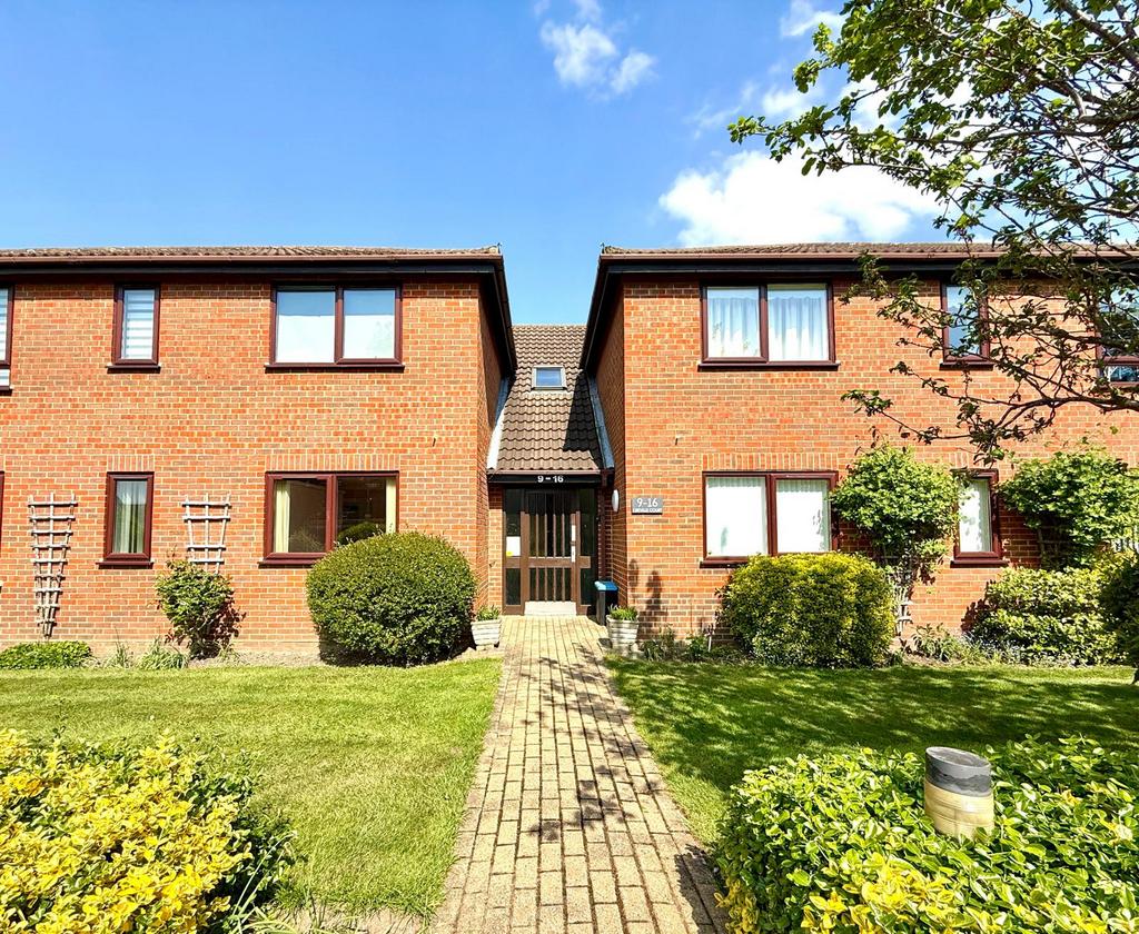 Ashtead Village 2 bed retirement property for sale - £250,000