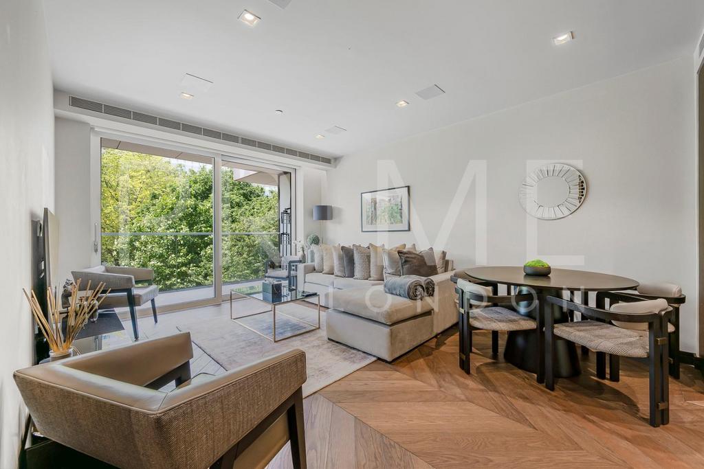 Sandringham House, Earls Way, One... 1 bed apartment - £675,000