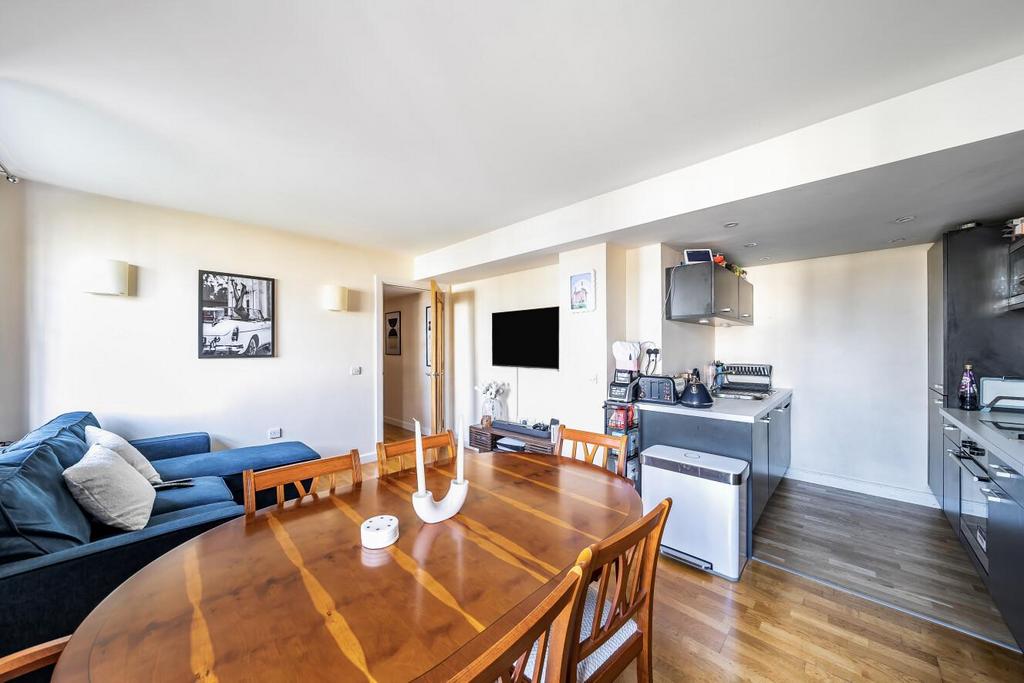 Scott Avenue, Putney, London, SW15 2 bed flat for sale - £450,000