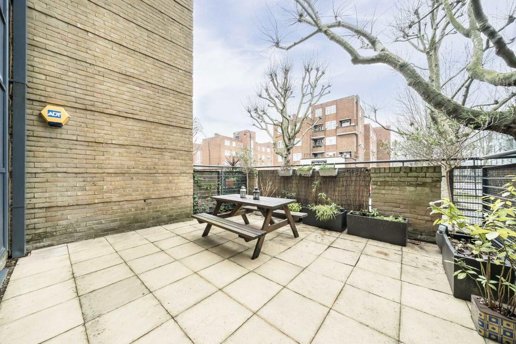 Spa Road, London SE16 3 bed flat for sale - £650,000