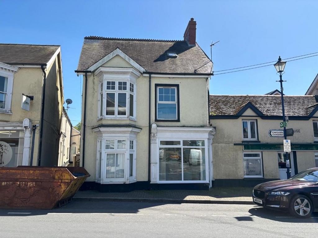 Walsall House, Pentre Road, St.... Mixed use - £100,000