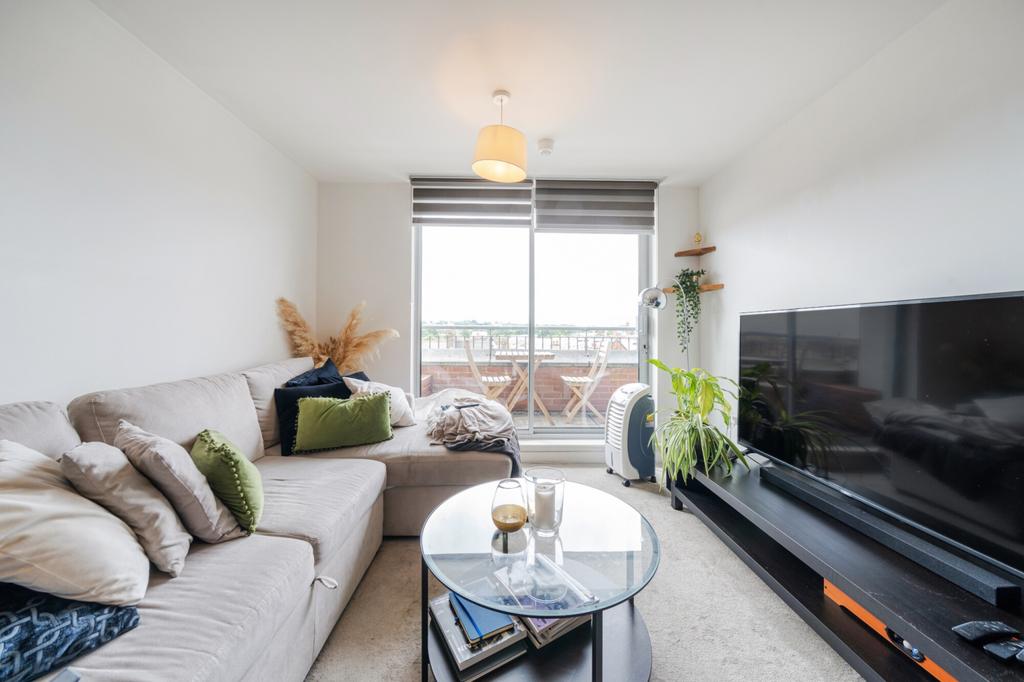 Rye Lane Peckham SE15 1 bed flat - £1,550 pcm (£358 pw)