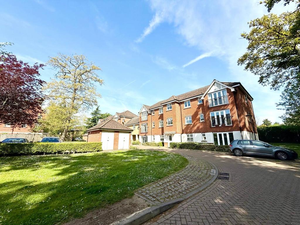 Aphelion Way, Shinfield, Berkshire, RG2 2 bed apartment to rent - £ ...