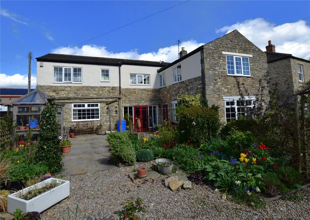 Snape, Bedale, North Yorkshire, DL8 5 bed link detached house for sale ...
