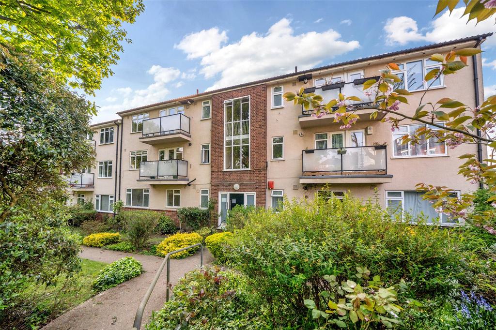 Riverview Heights, Eglinton Hill 2 bed apartment for sale - £375,000