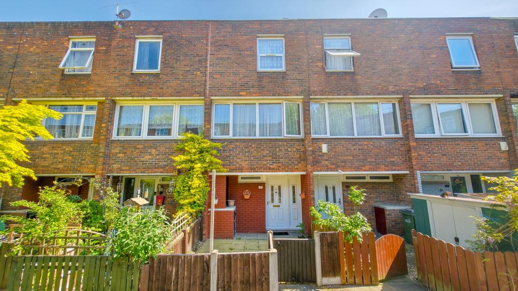 Marshall Path, London, SE28 3 bed townhouse - £350,000
