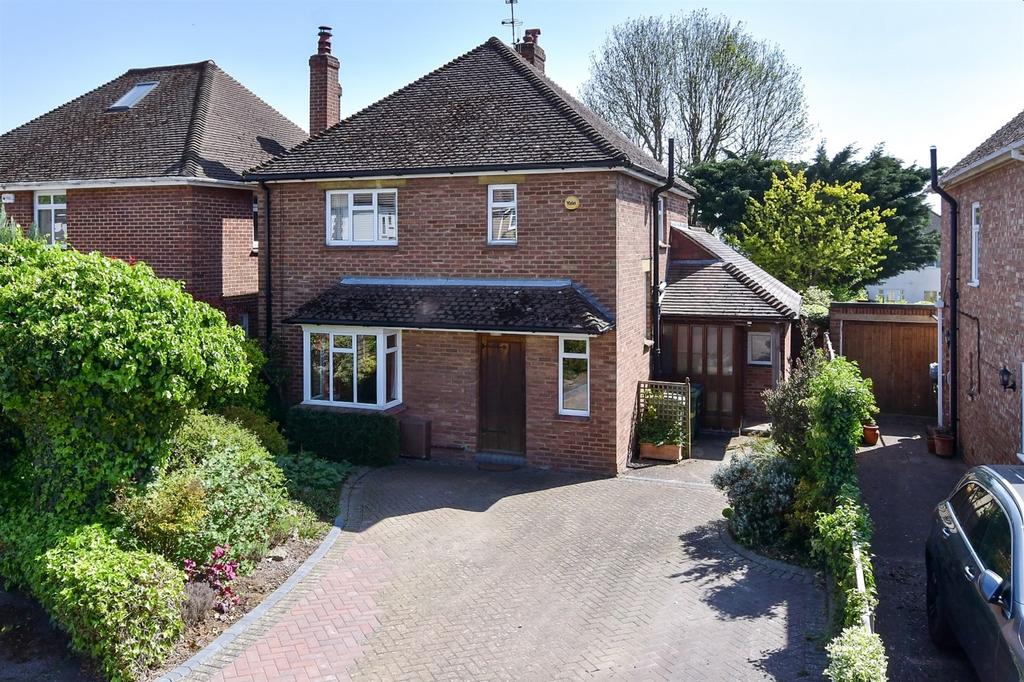 Shirley Way, Bearsted, Maidstone, Kent 3 bed detached house for sale ...