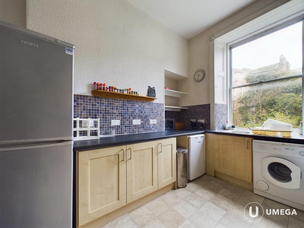 Marchmont Crescent, Marchmont... 3 bed apartment - £2,400 pcm (£554 pw)