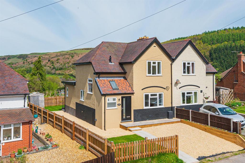 Garth Terrace, Knighton 2 bed semi-detached house for sale - £285,000