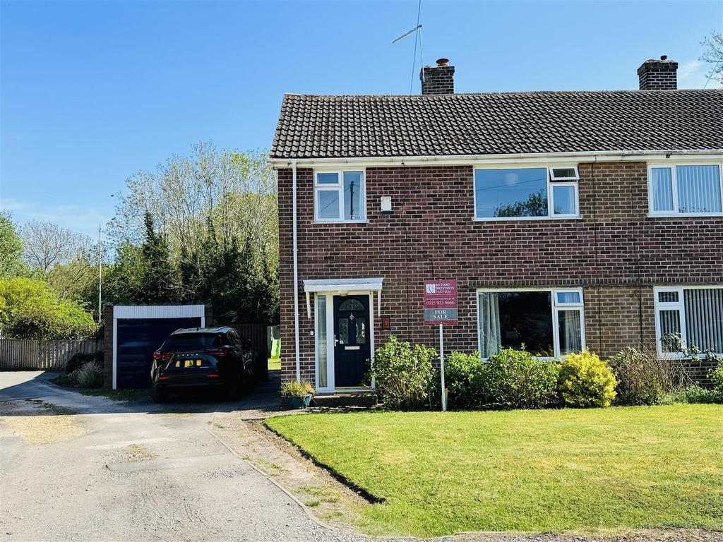 Jasper Close, Radcliffe on Trent... 3 bed semi-detached house for sale ...