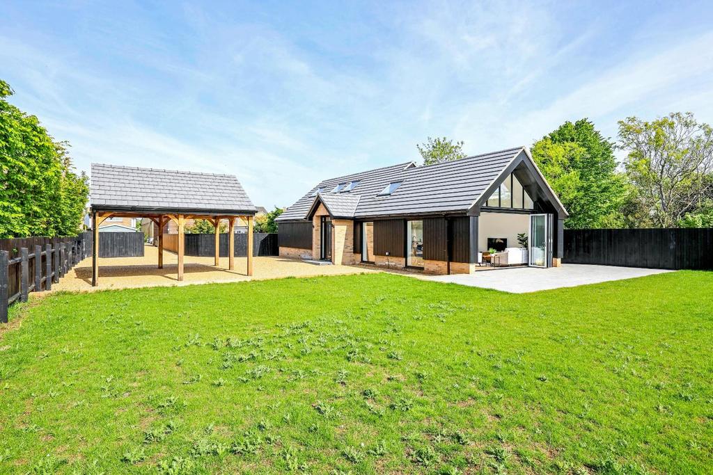 High Street, Cottenham, Cambridge 4 bed detached house for sale - £625,000