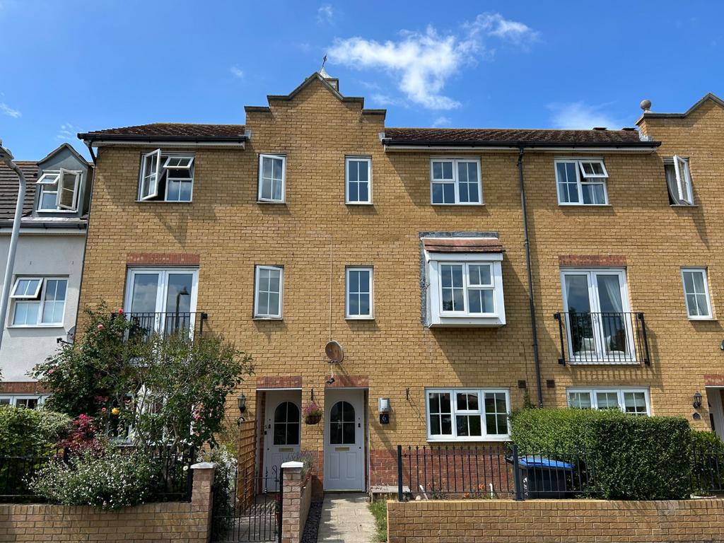 Harebrook Ramsgate Kent CT11 3 Bed Terraced House To Rent 1 395 Harebrook Ramsgate Kent CT11 3 Bed Terraced House To Rent 1 395