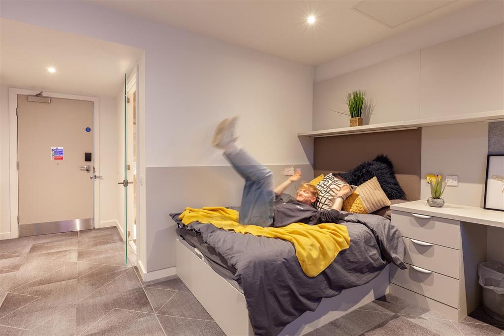 Upper Dean Street, Birmingham B5 1 bed in a flat share to rent - £1,070 ...