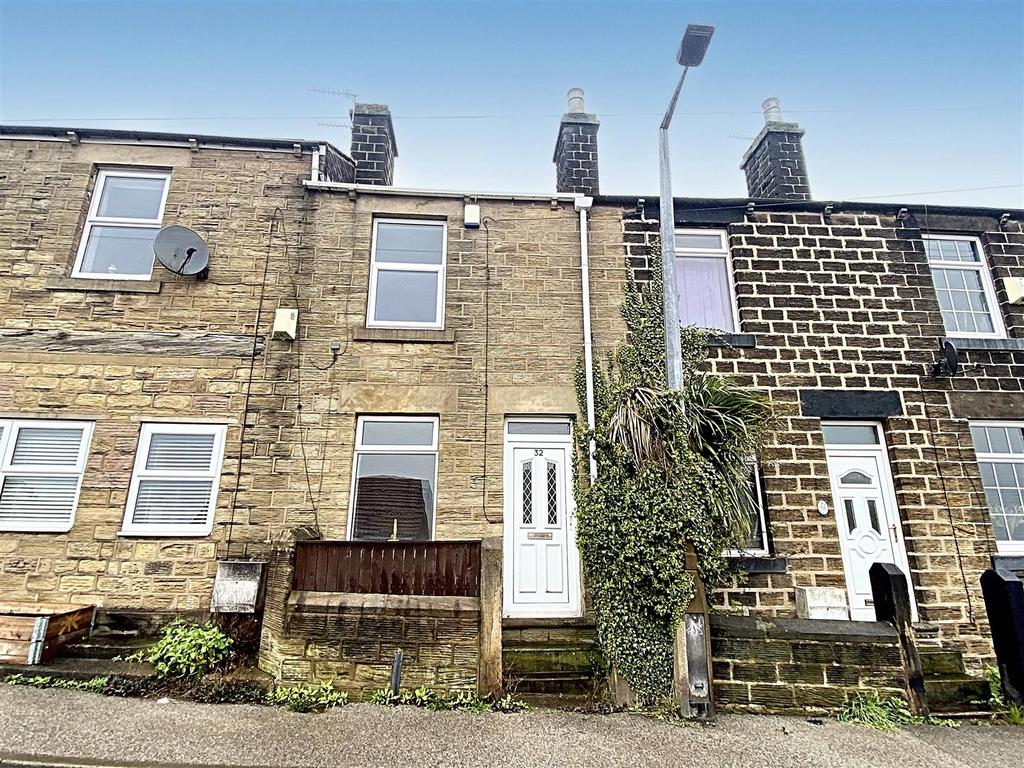 New Road, Staincross, Barnsley S75 6PP 2 bed terraced house - £750 pcm ...